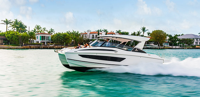 Luxury Power Catamarans | Aquila Power Catamarans