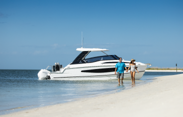 Luxury Power Catamarans | Aquila Power Catamarans